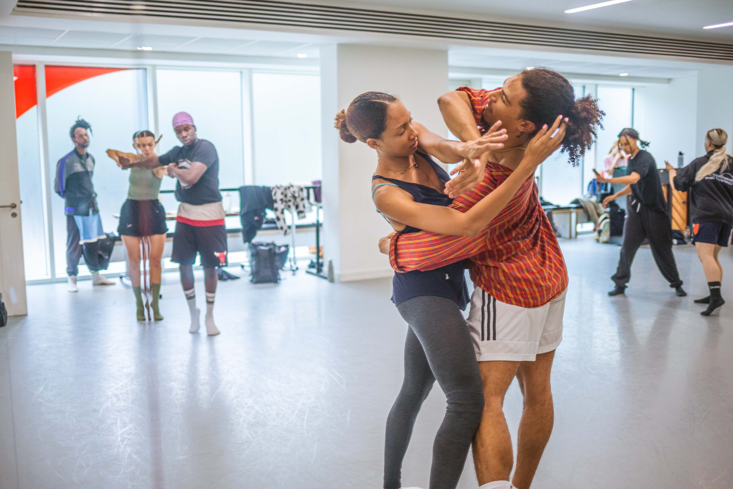 TAVAZIVA dance training - Reel Master Production